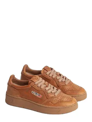 AUTRY AUTRY Medalist Low Sneaker Solid Goat Tobacco