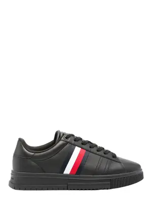 Tommy Hilfiger Stripe-detail Lace-up Sneakers - Black