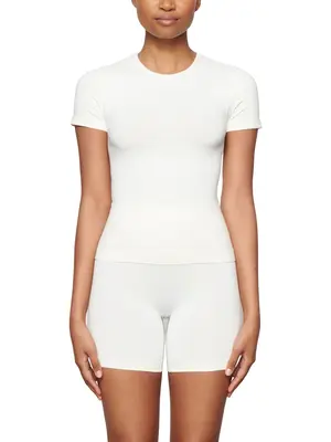SKIMS SKIMS Soft Smoothing Seamless T-Shirt