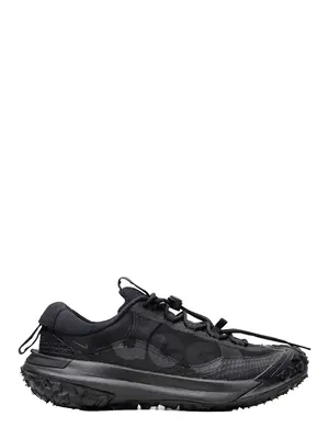 Nike Mountain Fly 2 Low Sneakers - Black