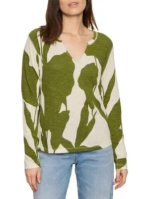 Sanctuary Sanctuary Print Split Neck Knit Top Martini Abstract Green