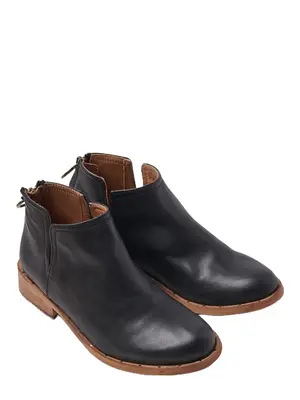 Beek Falcon Leather Booties Black