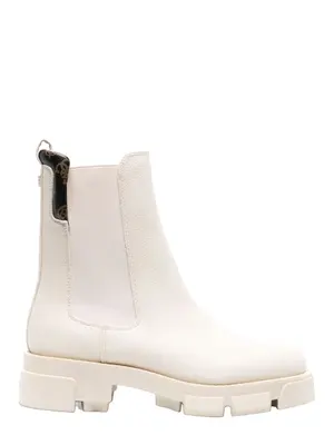 Guess Madla Logo-plaque Boots - Neutrals