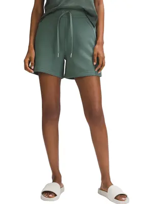 Lululemon Scuba High-Rise Short 5 Medium Forest