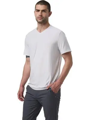 Vuori Vuori Strato Tech V-Neck T-Shirt Frost Grey Heather