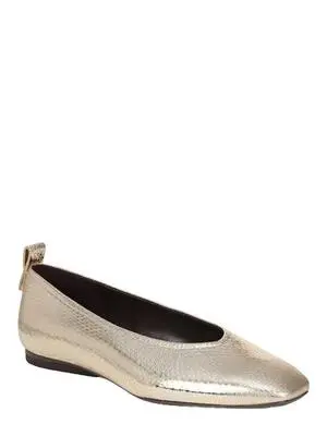27 EDIT NATURALIZER Carla Flat - Light Gold