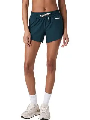 Vuori Clementine 2.0 Shorts 4 Moss