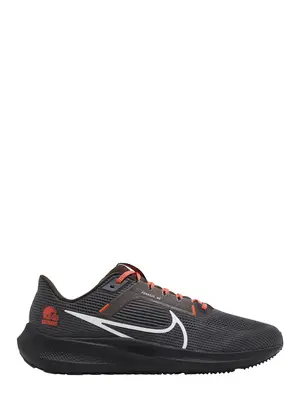 Nike Nfl X Air Zoom Pegasus 40 'cleveland Browns' Sneakers - Black
