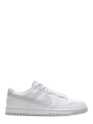 Nike Dunk Low Retro Sneakers - White