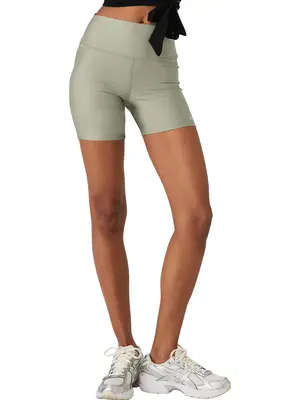 Alo Yoga 5" Airlift Energy Short Limestone