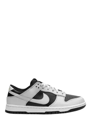 NIKE Dunk Low Sneakers