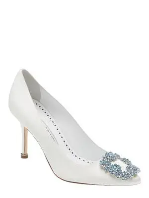 Manolo Blahnik Hangisi Pump - Cream