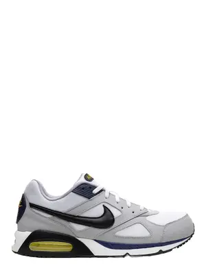 Nike Max Ivo Sneakers - White
