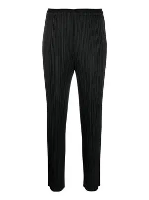 Issey Miyake Plissé Tapered Cropped Trousers - Black