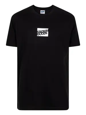 STADIUM GOODS® Boxed Tilt Logo T-shirt - Black