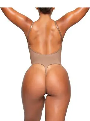 SKIMS Seamless Sculpt Low Back Thong Bodysuit - Sienna