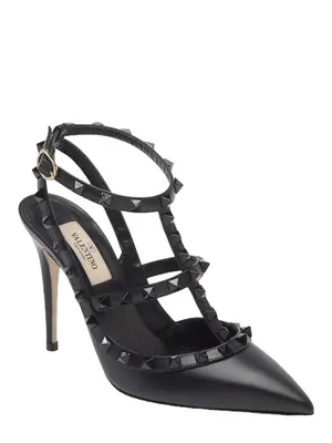 Valentino Garavani Valentino Garavani Rockstud Pointed Toe Pump Black