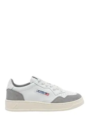 AUTRY Medalist Low Lace-up Leather Sneakers With Perforated Toe - Ivory