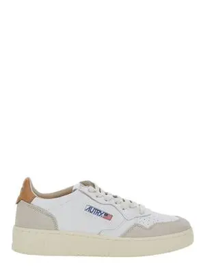 AUTRY Medalist Low Lace-up Leather Sneakers With Perforated Toe - Milk