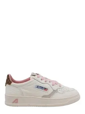 AUTRY Medalist Low Lace-up Leather Sneakers With Perforated Toe - White