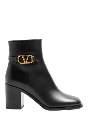 Valentino Garavani Vlogo Signature Calfskin Ankle Boots - Black
