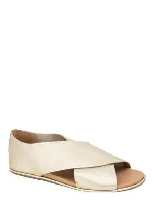 Gentle Souls By Kenneth Cole Laniey Sandal - Champagne