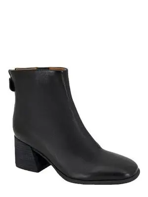 Gentle Souls By Kenneth Cole Sandryn Bootie - Black Leather