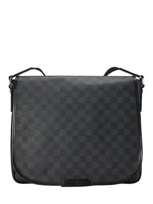 LOUIS VUITTON Damier Graphite Daniel - Black