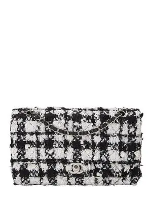 CHANEL Classic Double Flap Medium