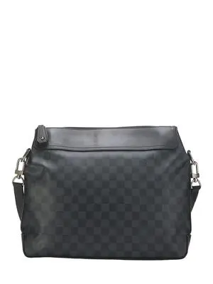 LOUIS VUITTON Damier Cobalt Greenwich Messenger Navy
