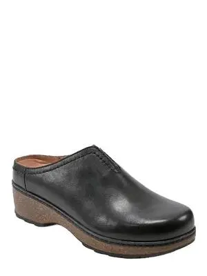 EARTH® Kolia Clog - Black Smooth