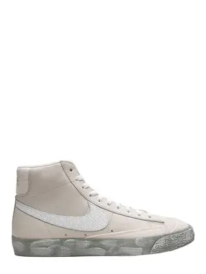 Nike Blazer Mid '77 Emb Sneakers - White