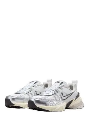 Nike V2k Run Sneakers - Summit White/metallic Silver