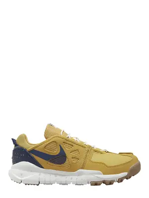 Nike Free Terra Vista Sneakers - Yellow
