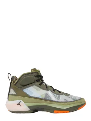 JORDAN Undefeated X 37 Sp 'flight Jacket' Sneakers - Green