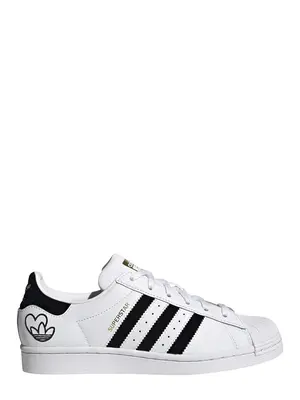 Adidas Adidas Superstar 'Heart Logo' Sneaker White