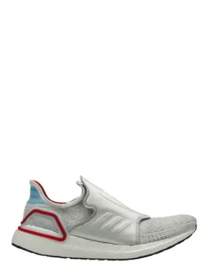 Adidas Doe Shanghai X Ultraboost 19 'micropacer' Sneakers - Silver