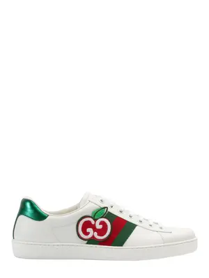GUCCI Gucci Ace Low Top Sneakers With GG Apple Patch