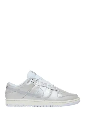 Nike Dunk Low Se Metallic Sneakers - Silver