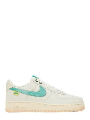 Nike Nike Air Force 1 ‘07 LV8 ‘Test Of Time’ Sneakers Cream