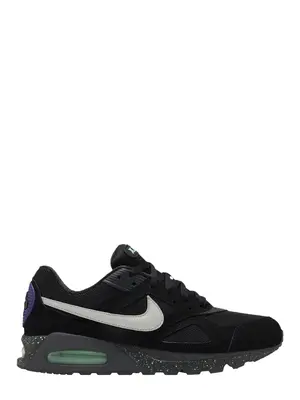 Nike Air Max Ivo Sneakers - Black