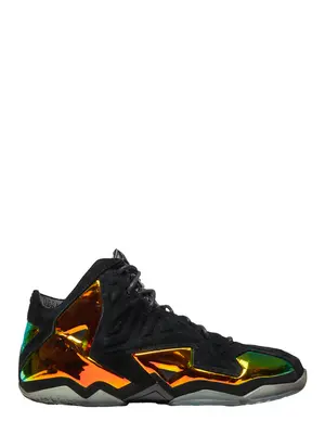 Nike Lebron Ext Qs 'king's Crown' Sneakers - Black