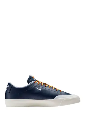 Nike Quartersnacks X Sb Blazer Low Xt Sneakers - Blue
