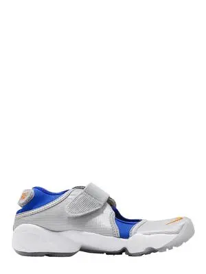 Nike Air Rift Sneakers Silver