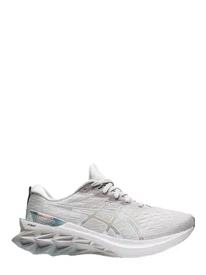 Asics Novablast 2 Sneakers - Grey