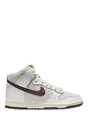 Nike Dunk High Sneakers - Brown