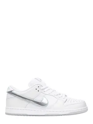Nike X Diamond Supply Co. Dunk Low Pro Sb Sneakers - White