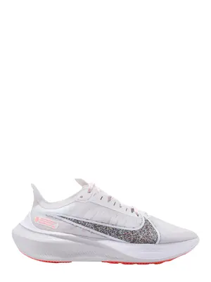 Nike Zoom Gravity Sneakers - White