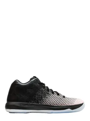 JORDAN 31 Low Sneakers - Black