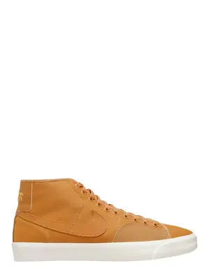 Nike Blazer Court Mid Premium SB Sneakers Yellow